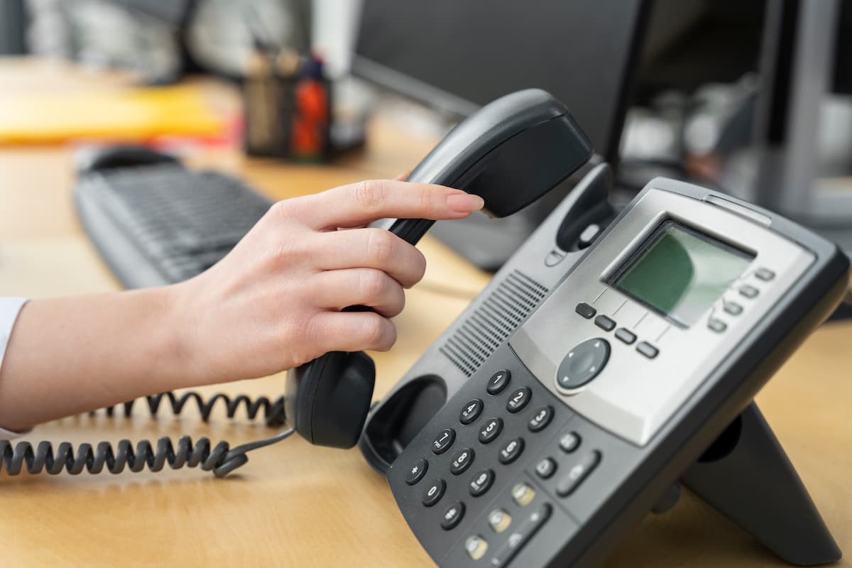 VoIP Phone Systems: The Modern Solution for Business Communication ...